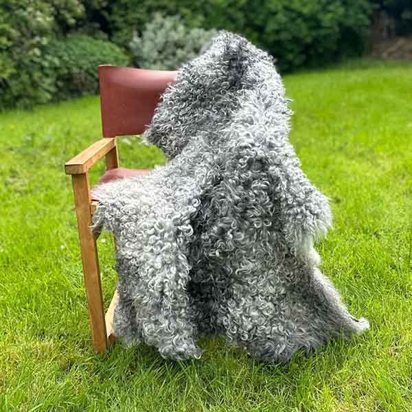 'Ger Leonard' Curly Grey Sheepskin Rug